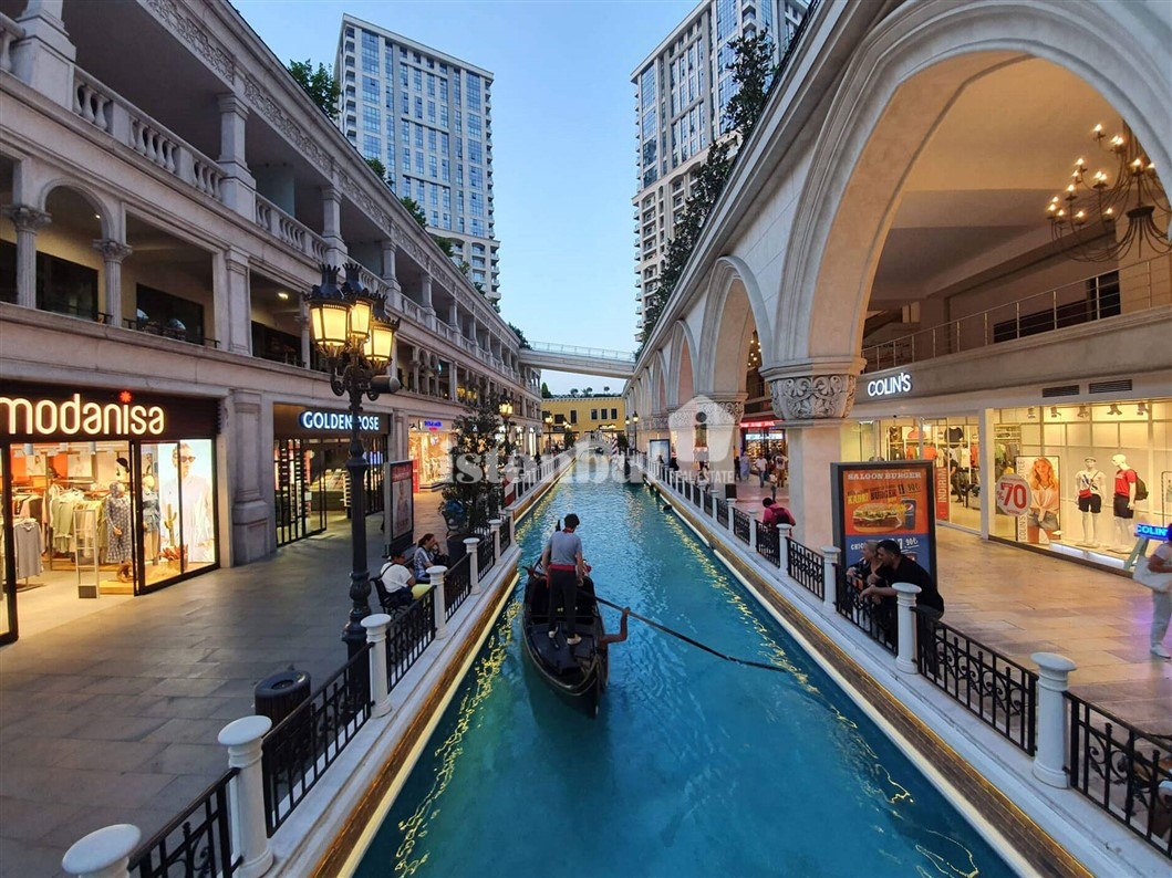 Venezia Mega Outlet Shopping and Leisure in Istanbul